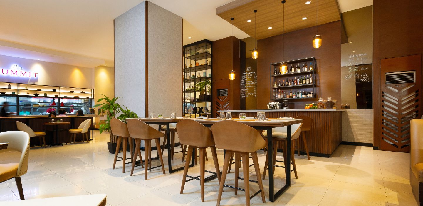 Dining Cafesummit | Summit Hotels and Resorts