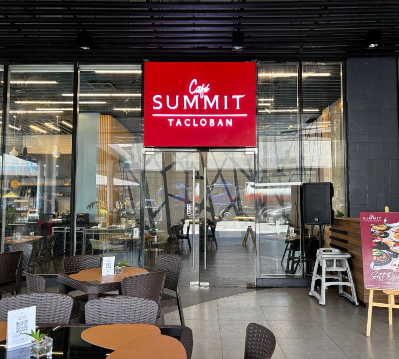 Dining Cafesummit | Summit Hotels and Resorts