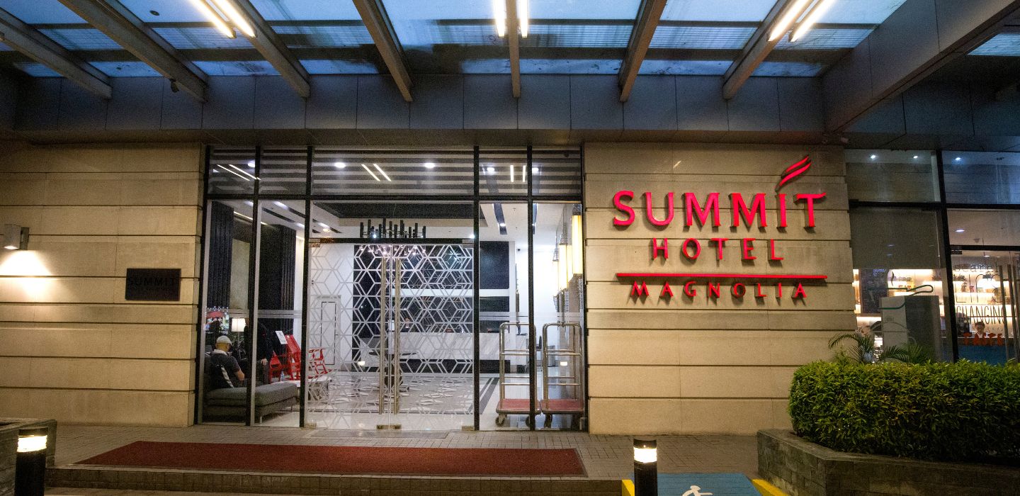 Premium & Pet-friendly 3-star Hotel in New Manila, QC