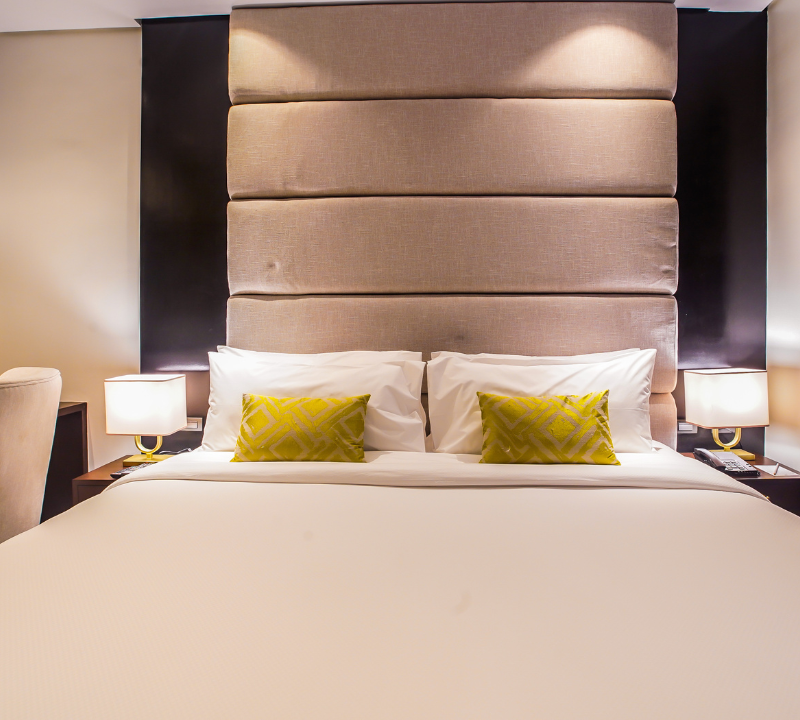 Summit Hotel Naga Voyadores Suite | Summit Hotels and Resorts