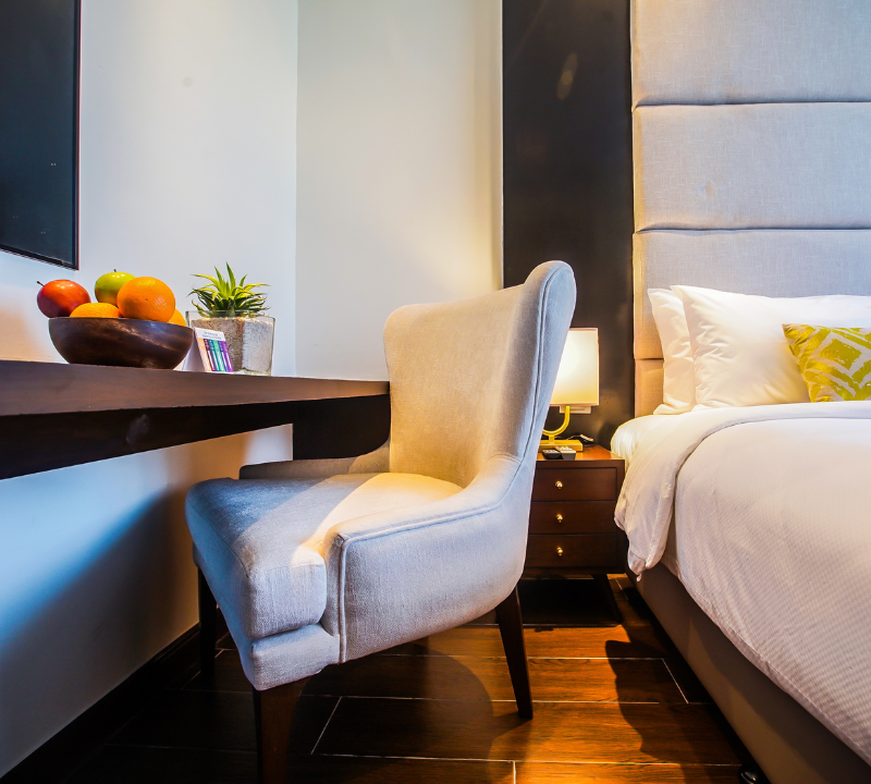 Summit Hotel Naga Voyadores Suite | Summit Hotels and Resorts