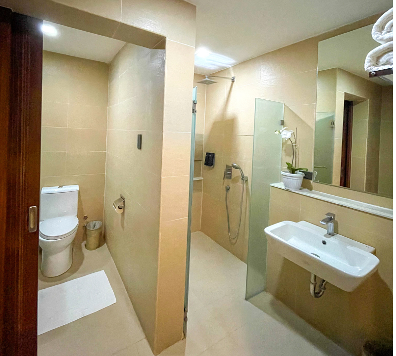 Summit Ridge Tagaytay: Summit Lakeview Two-Bedroom Suite